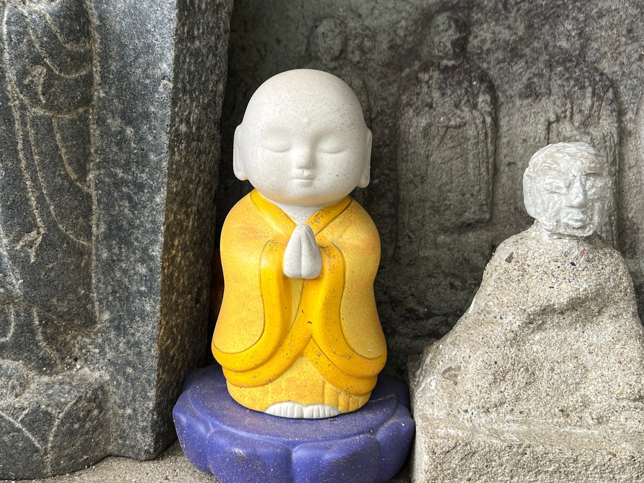 1600 temples & 2 fabric shops – Okan Arts